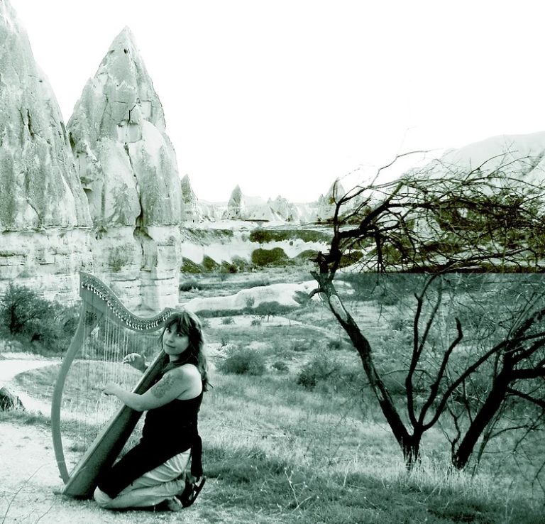 “A key to invisible locks”: Mandragore comes to the Espace Camac ...